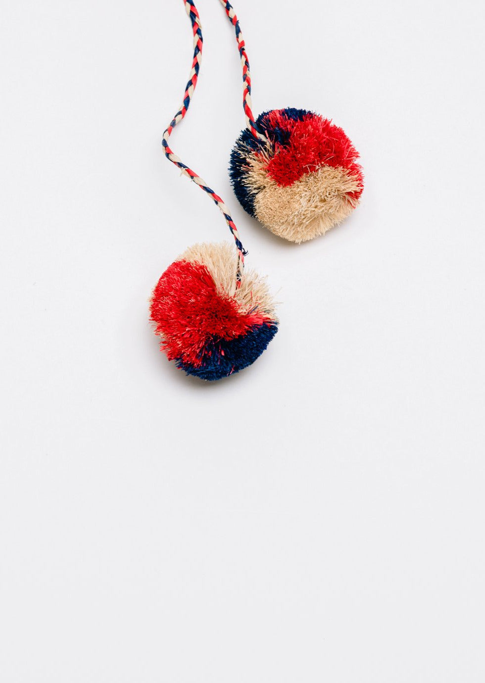 Mini Pom Poms – Kayu